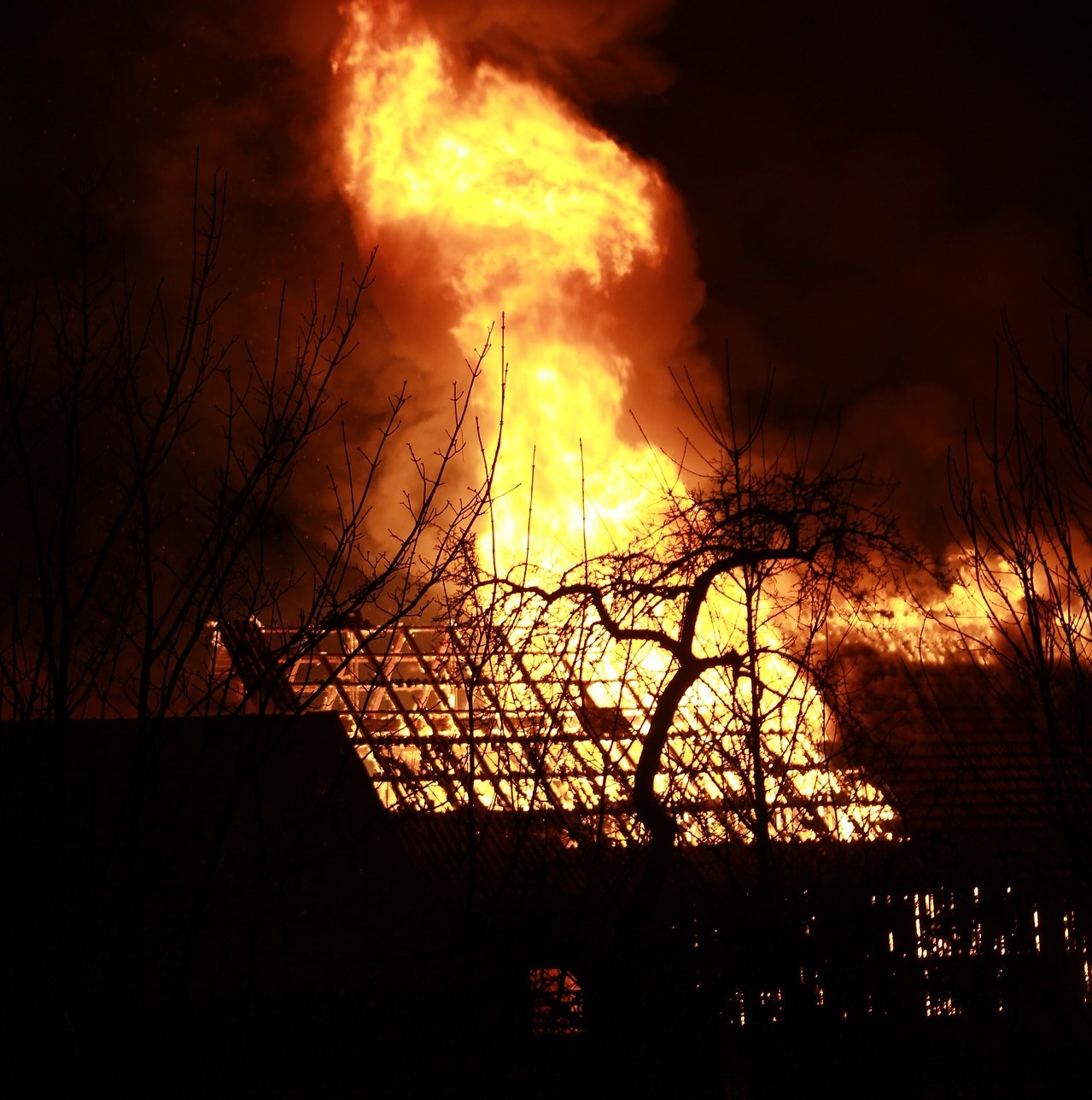 Brand in Aeschi: Einsatz bestätigt : Radio BeO